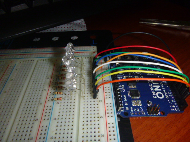 Programando en Arduino Uno (COM3): Laboratorio_3