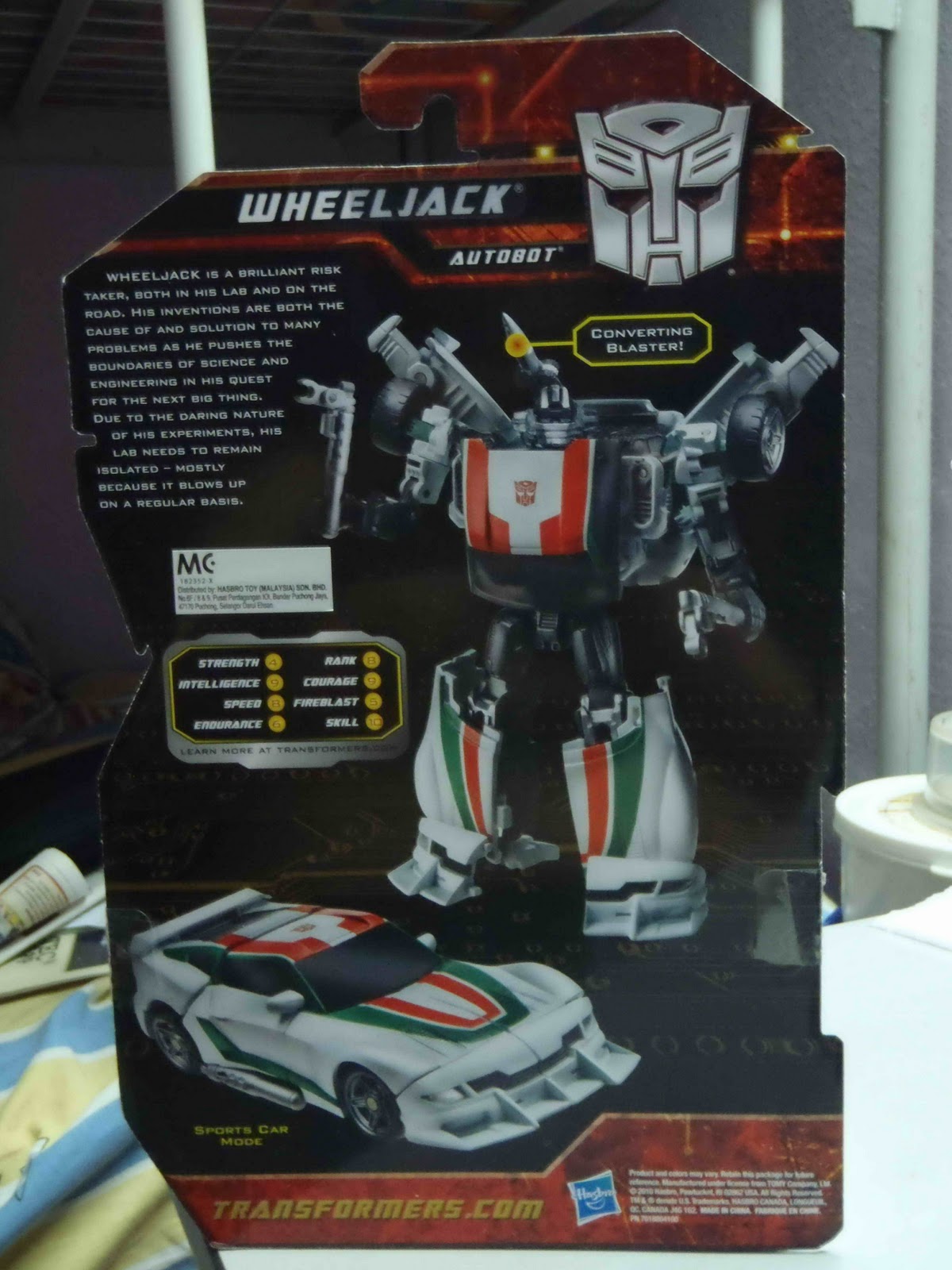 New Planet Cybertron: Transformers Review – Generations Wheeljack