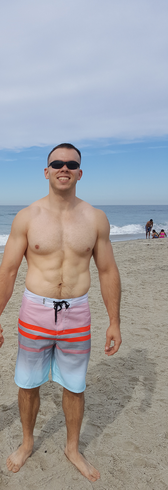 Physique Phriday : r/Fitness