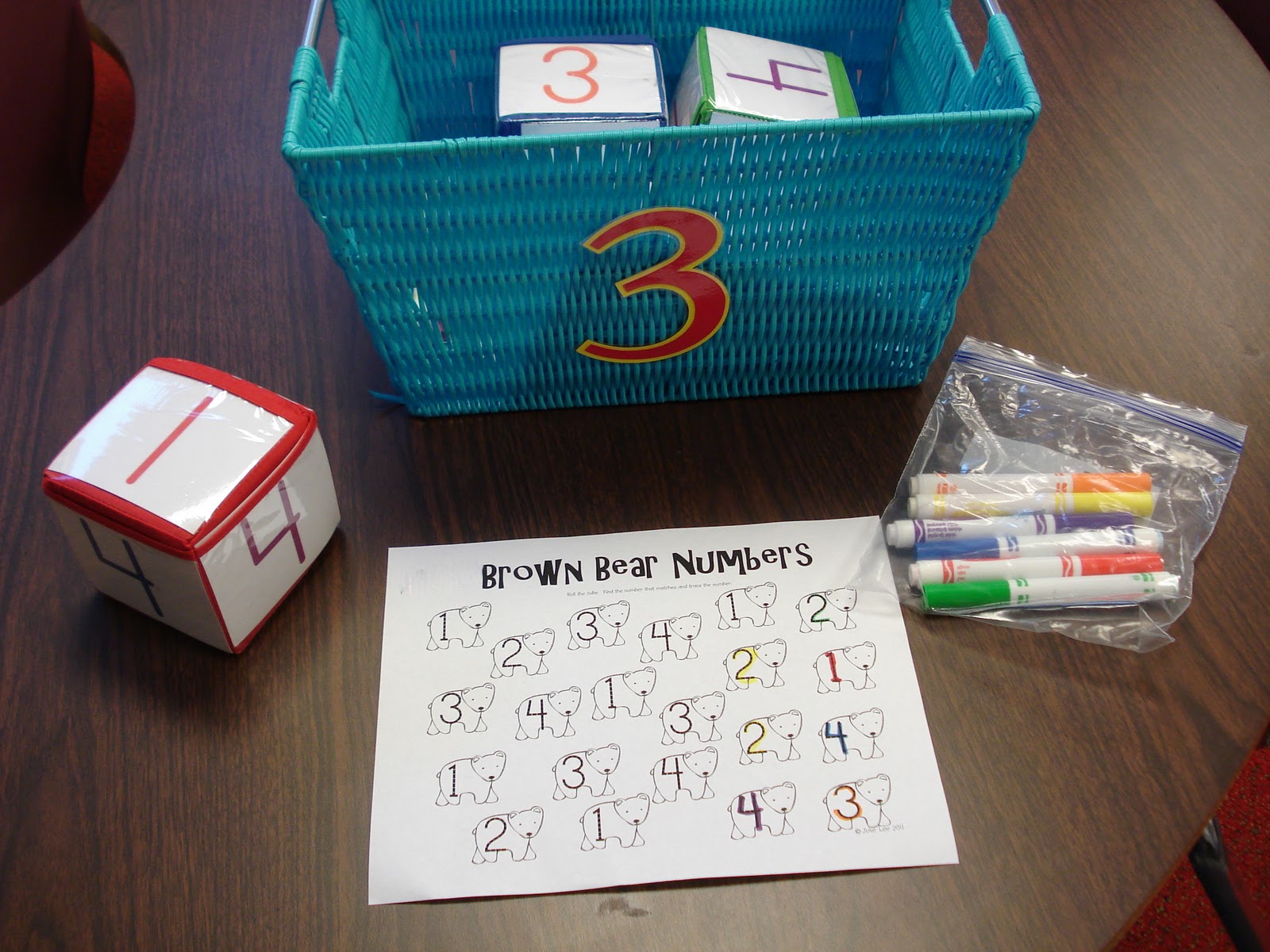 Winters Kinderland: Numbers 0-5 Math Stations