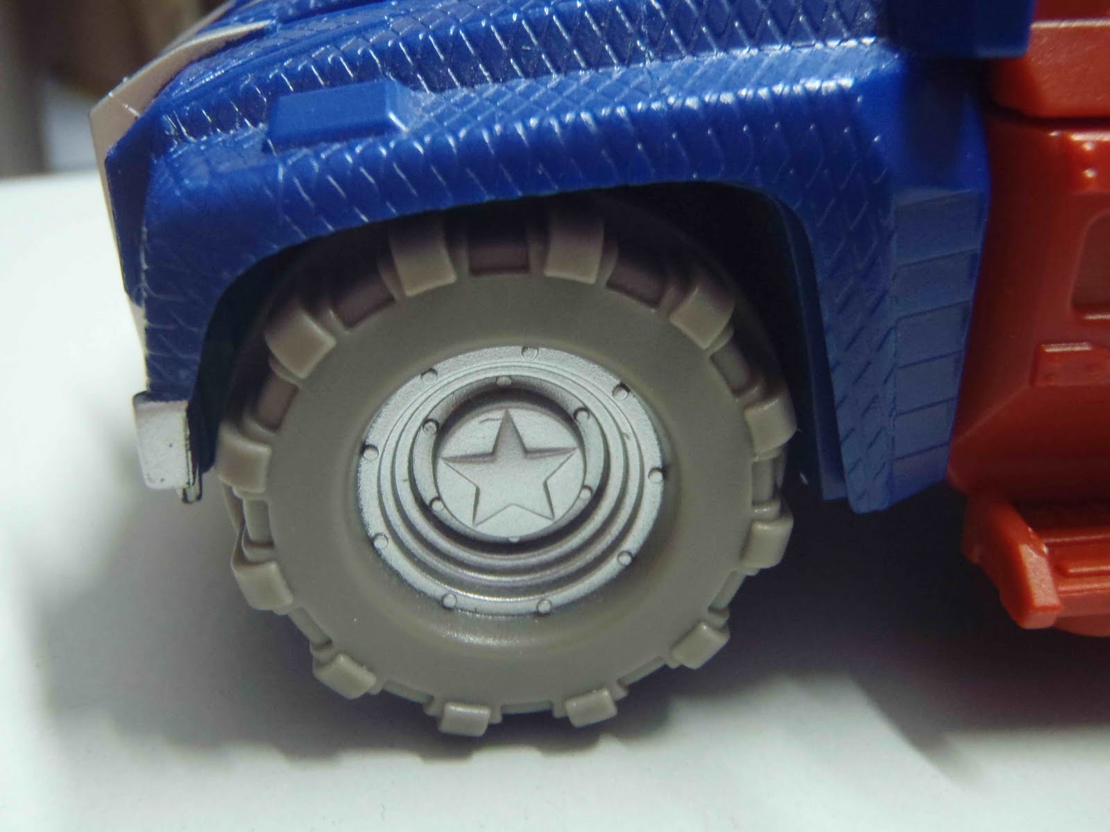 New Planet Cybertron: Transformers Review – Captain America (Marvel ...