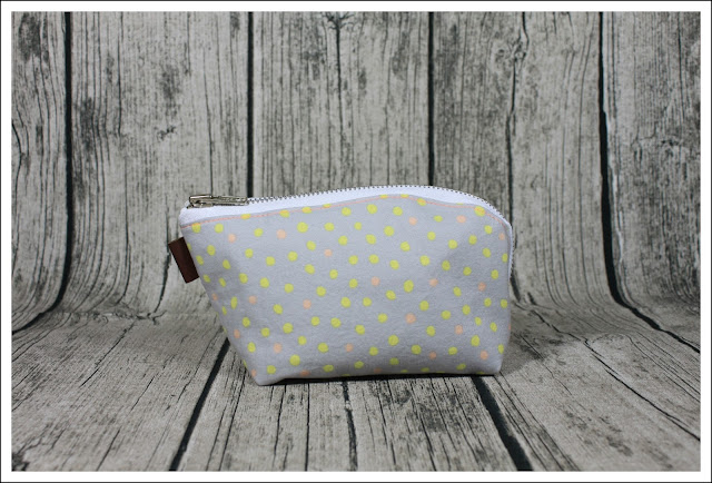 Daniela_Marleen: Open-out-Box-Pouch