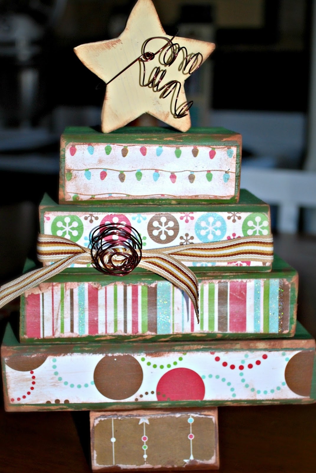 Happiness Is A Hot Glue Gun: Block Christmas Tree