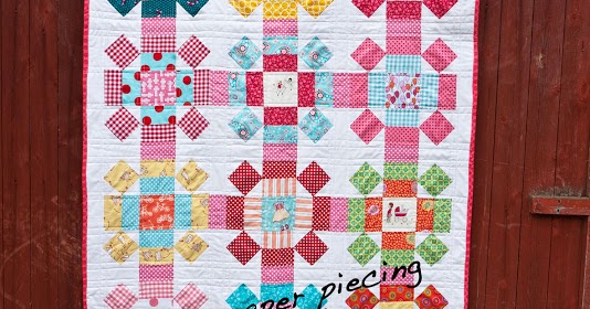 needles and lemons: Playtime - my new and first quilt pattern