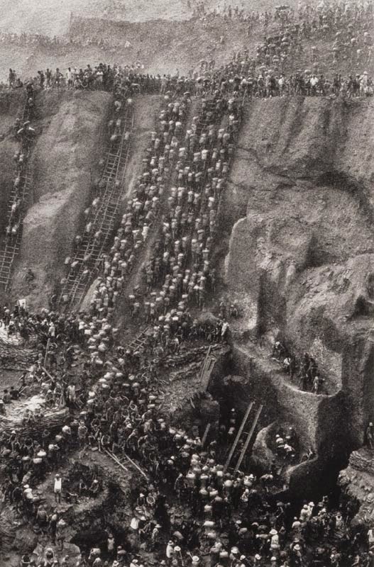 bensozia: Sebastião Salgado, Workers