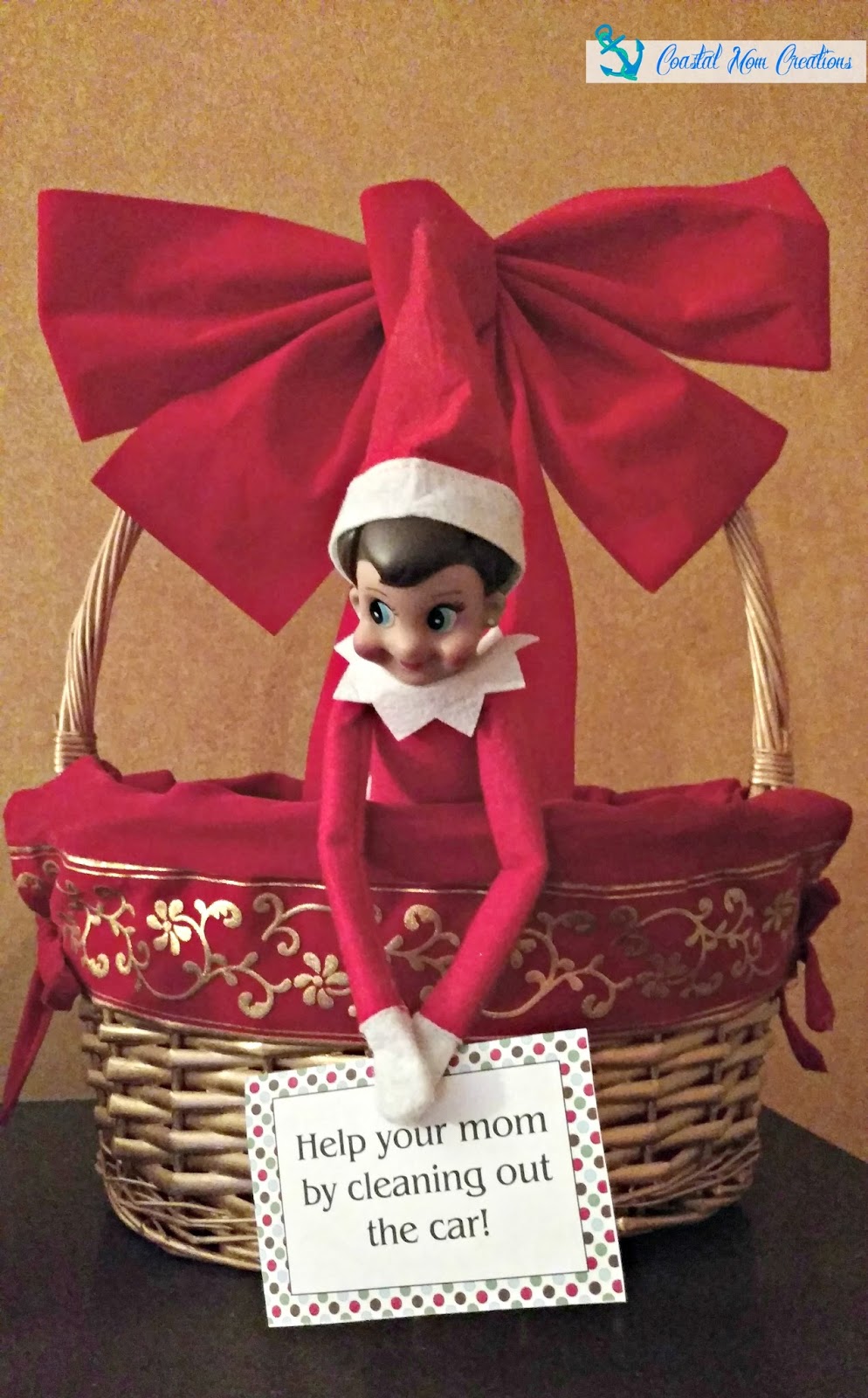 Coastal Mom Creations: Super Easy Elf on the Shelf Ideas