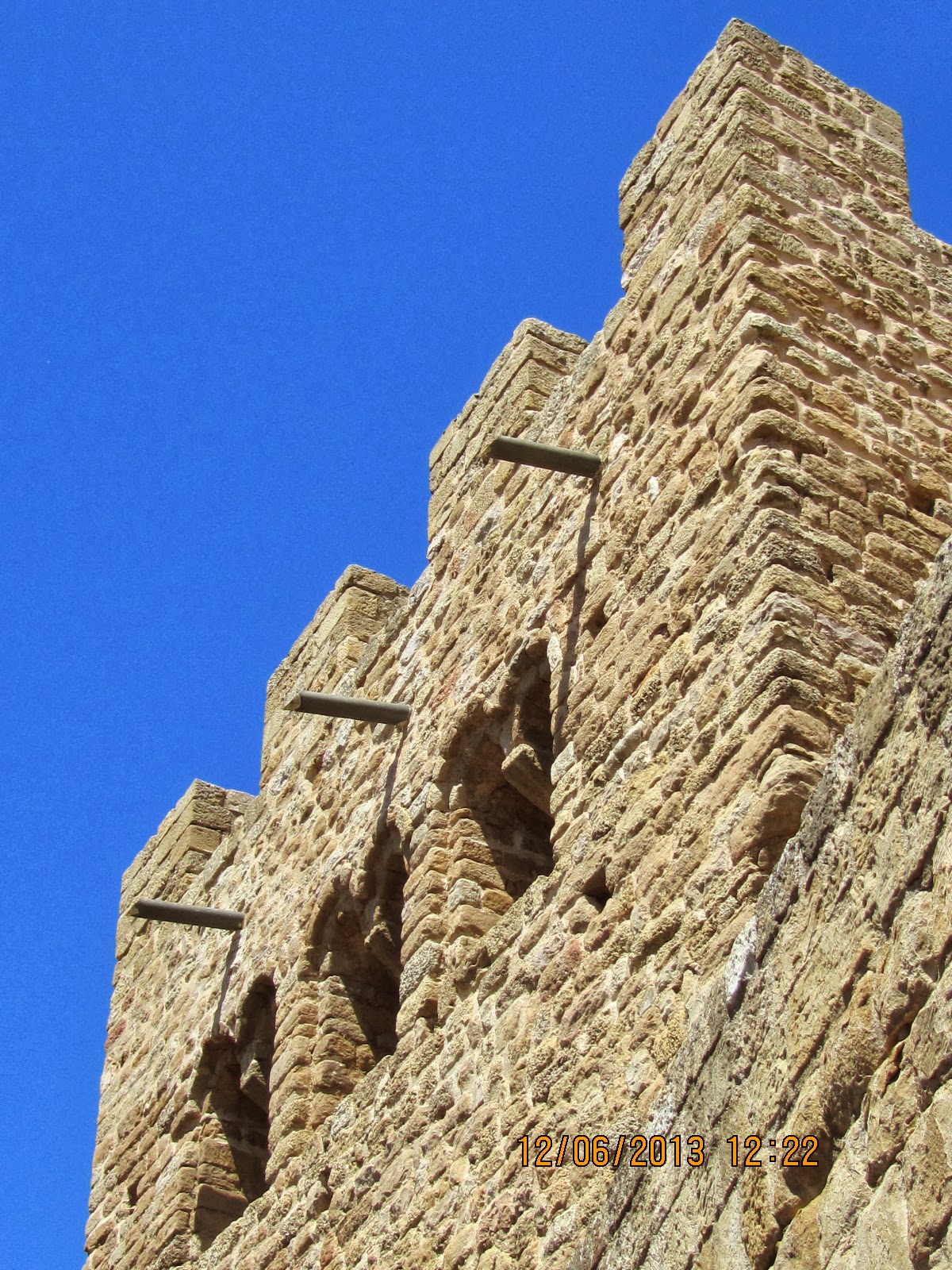 El MUNDO DE CORCÍN: CASTILLO DE OLARRE ( HUESCA )