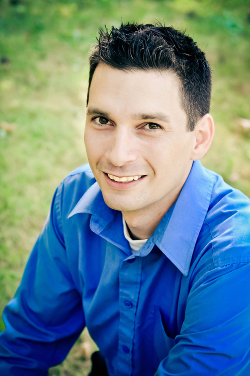 Barb_2U: Councillor Heather King & Scott Broderick are volunteers: Day 98