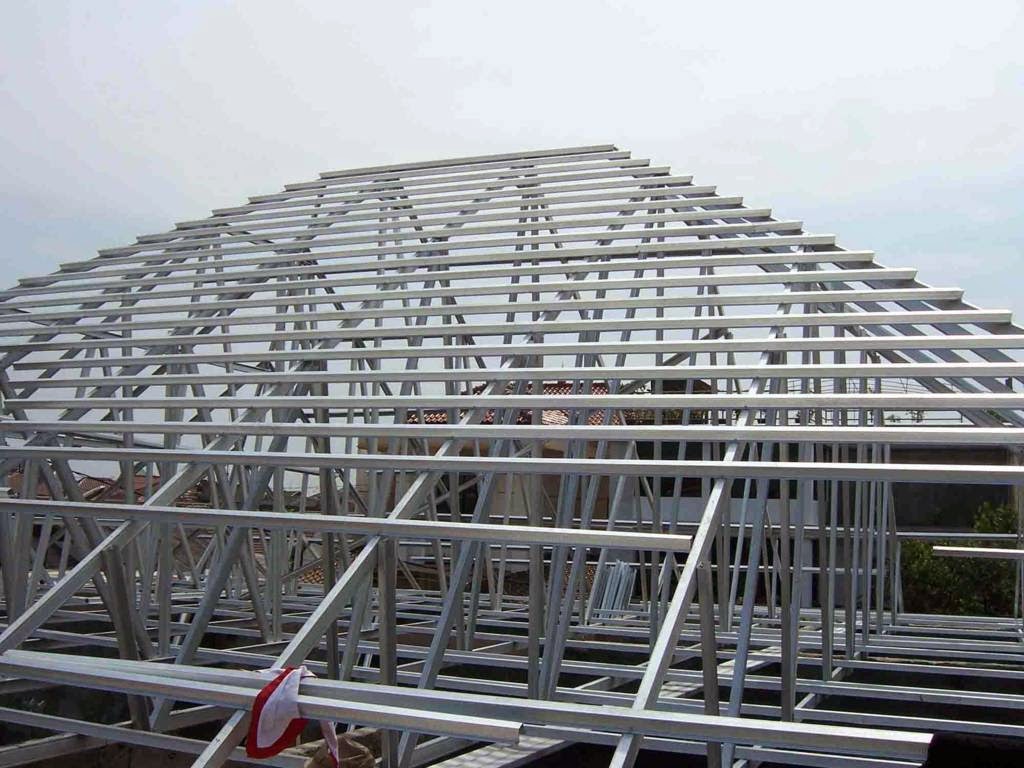 MENGENAL KONSTRUKSI ATAP BAJA RINGAN | SANGGAR TEKNIK