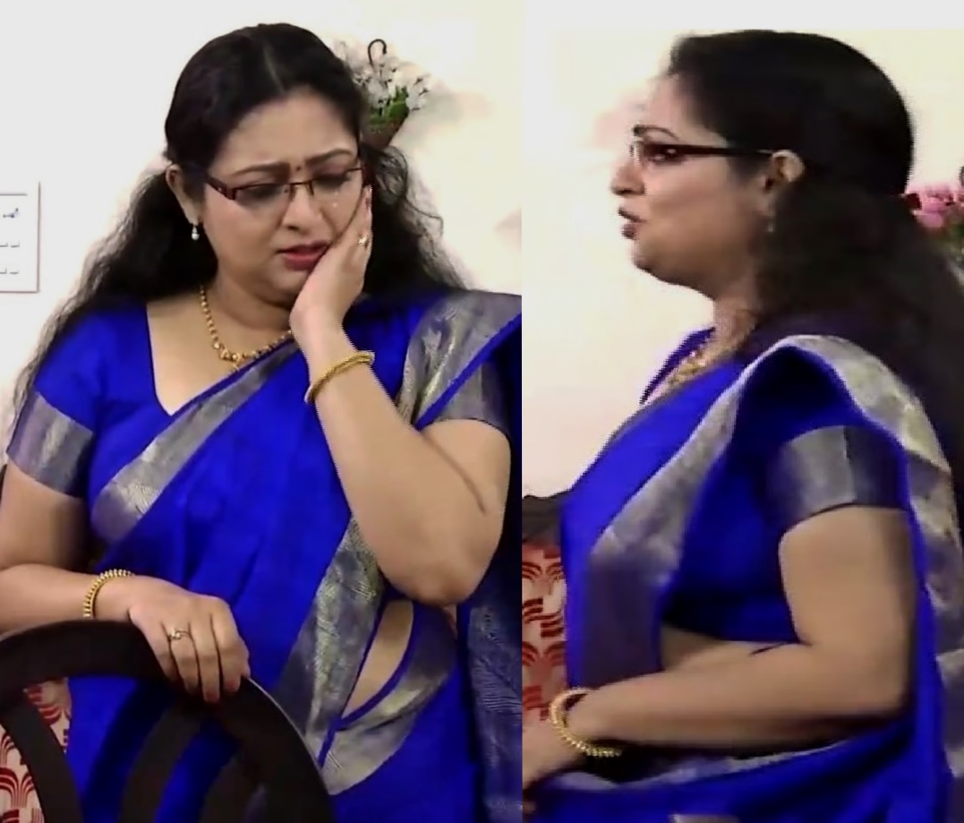 Mallu Tv Actress Reshmi Soman Hot and Sexy in Blue Saree Showing Big ...