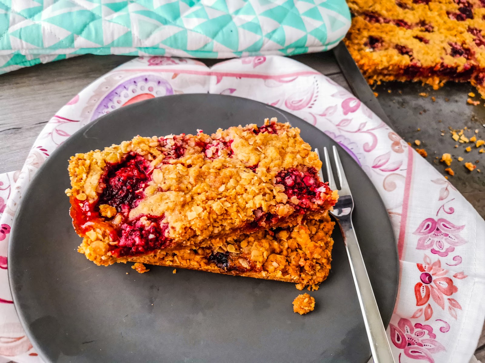 CRUMBLE ΒΡΩΜΗΣ ΜΕ ΒΑΤΟΜΟΥΡΑ ΚΑΙ ΜΑΡΜΕΛΑΔΑ ΒΕΡΙΚΟΚΟ | Pastry...tsio