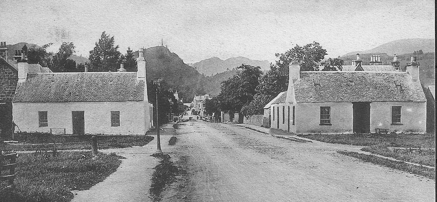 Tour Scotland: Old Photograph Cottages By The Road To Comrie Perthshire ...