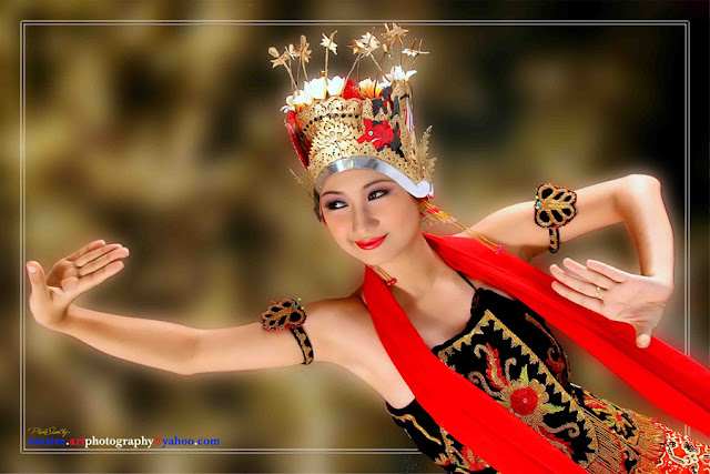 Mengenal Tarian Gandrung dari Banyuwangi Jawa Timur - Adat Indonesia