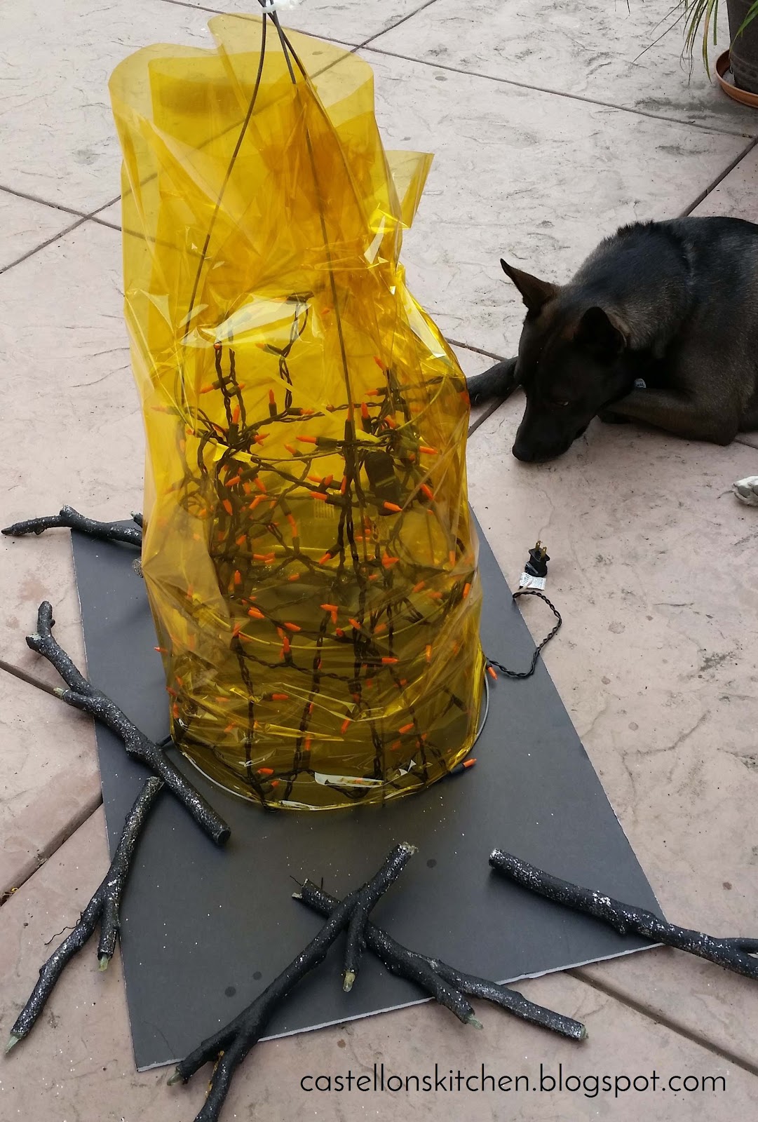 Castellon's Kitchen: Boneyard Bonfire Halloween Prop