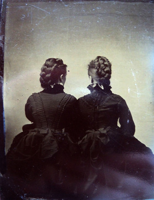 Where Mourning Meets Art: MOURNING PHOTOS