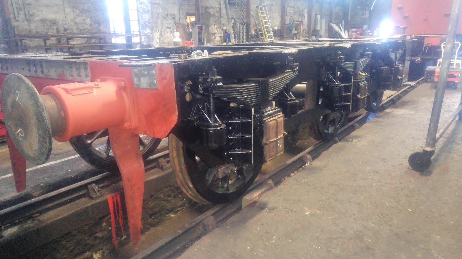5025 The oldest surviving LMS Black 5: Tender progress 28.12.18