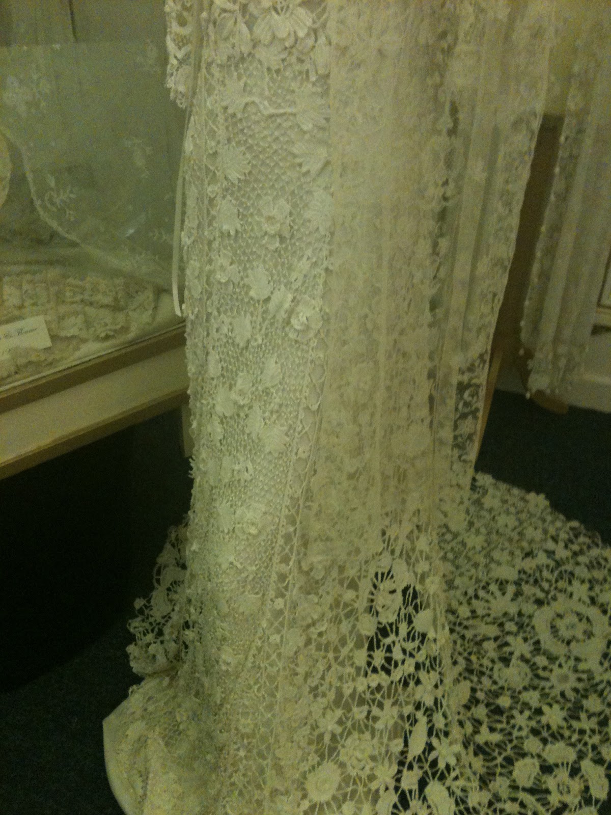 Rosemary Cathcart Antique Lace and Vintage Fashion: The Sheelin Lace ...