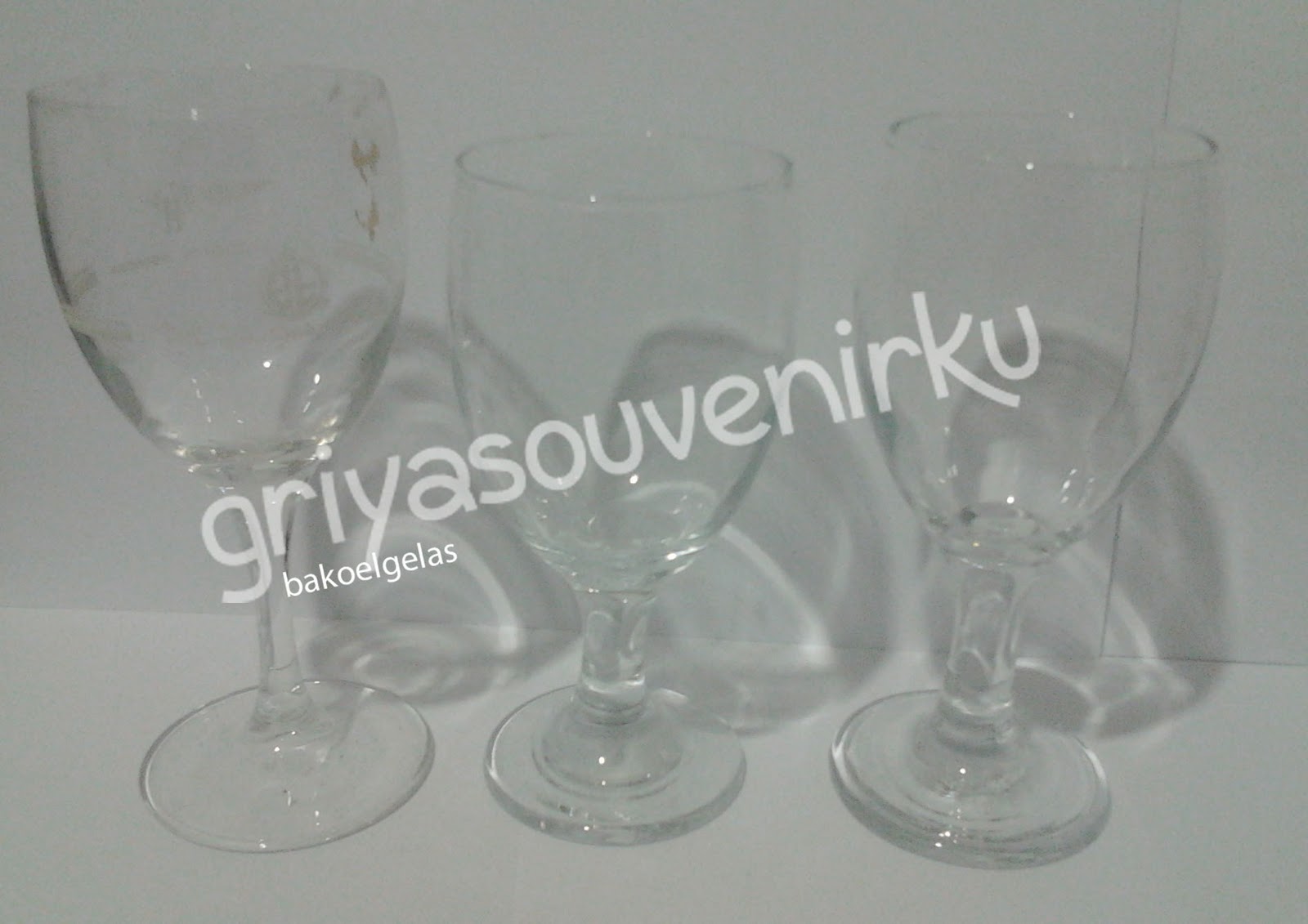 Bakoel Gelas: GELAS WINE MMURAH
