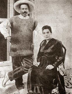 Espacio en blanco: Leyenda Revolucionaria - Doroteo Arango, ¡Pancho Villa!!