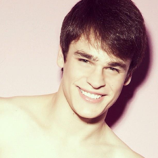 Connect teens: #Entrevista com Ator e Modelo: Lucas Escarcello.