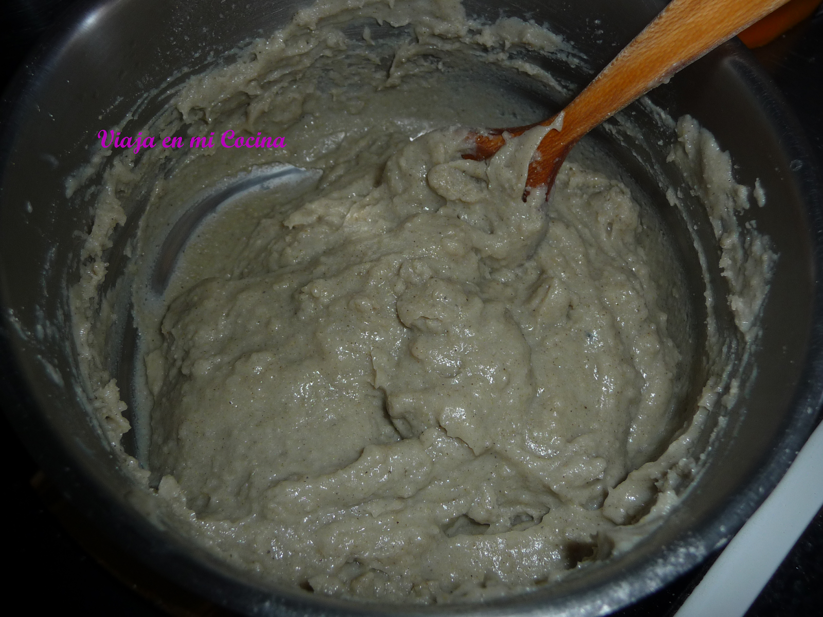 Seswaa (carne desmigada) con Bogobe - Viaja en mi Cocina