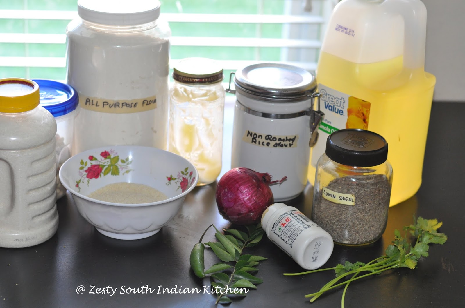 Maddur Vade/ Semolina rice onion fritters from Maddur District - Zesty ...