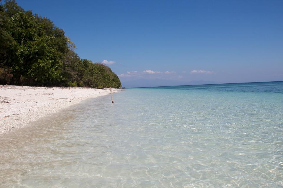 SUMBAWA AMAZING: 20 WONDERFUL LONELY BEACHES ON SUMBAWA ISLAND