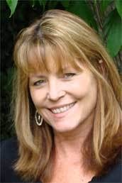 {Review in a GIFfy} The Heart of Betrayal by Mary E. Pearson ~ ***The ...