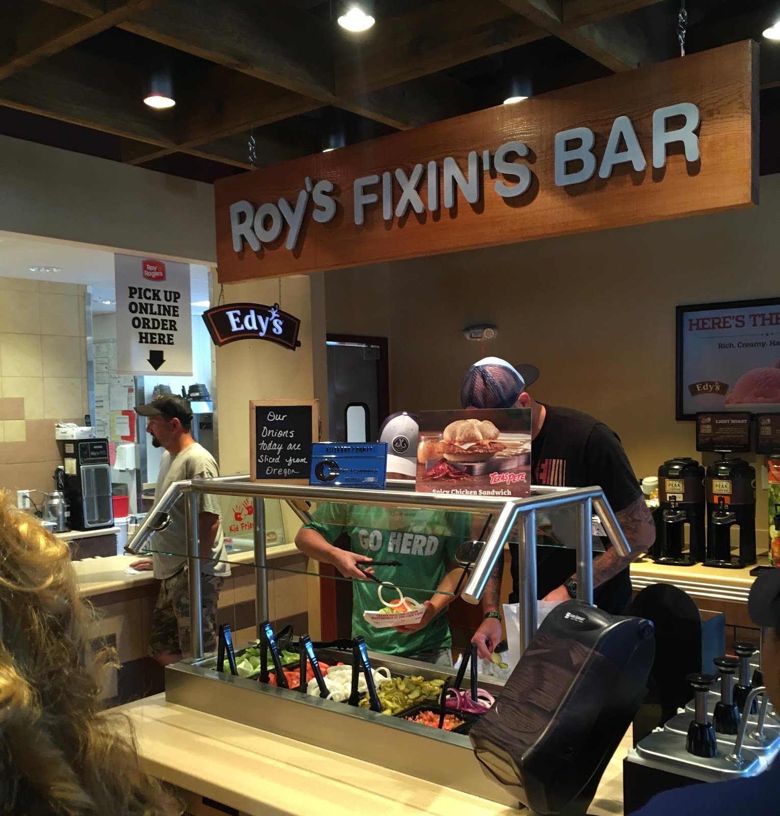 Broken Chains: We Like Roy! We Like Roy!