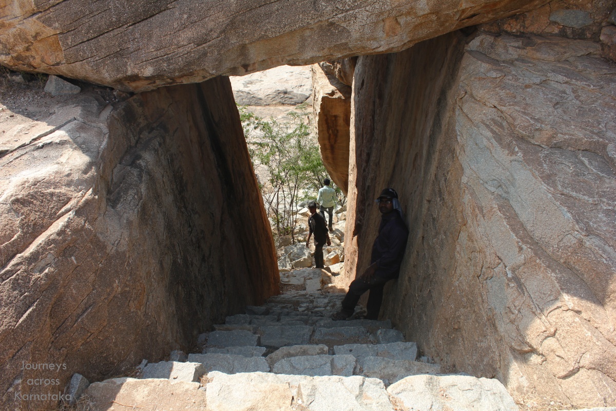 Journeys across Karnataka: Mudgal fort - part 1