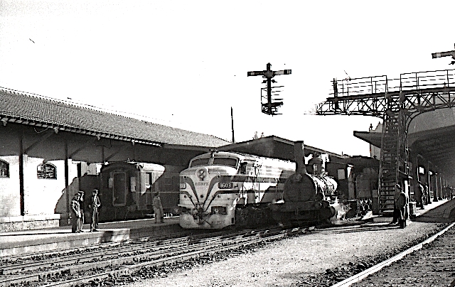 LAS TRACCIONES TÉRMICA Y ELÉCTRICA EN RENFE (XLI): LA "MARILYN" ABRE LA ...