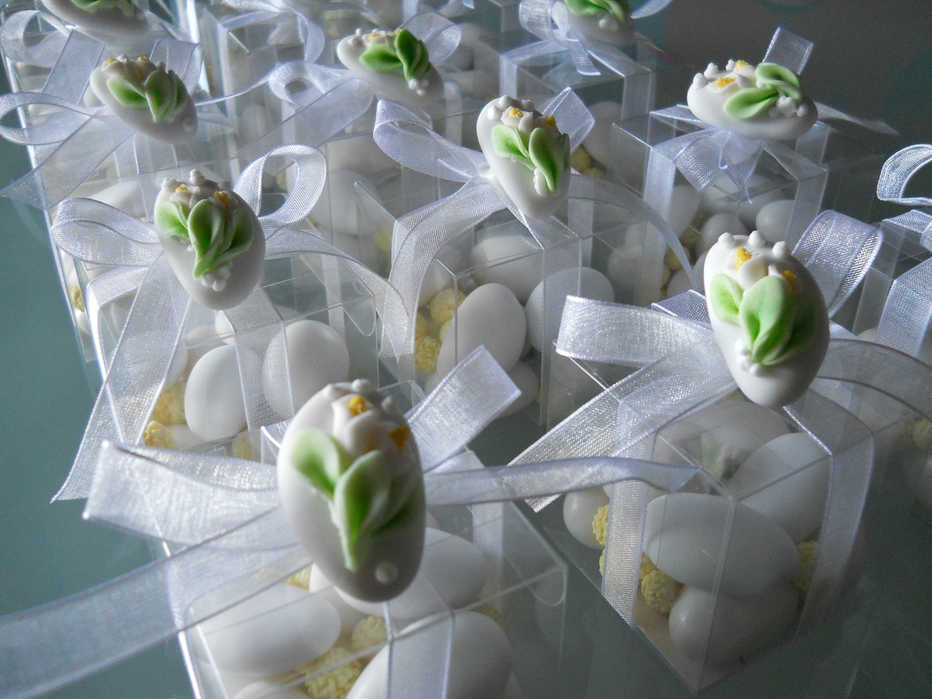 aroma di vaniglia: confetti calla per cresima