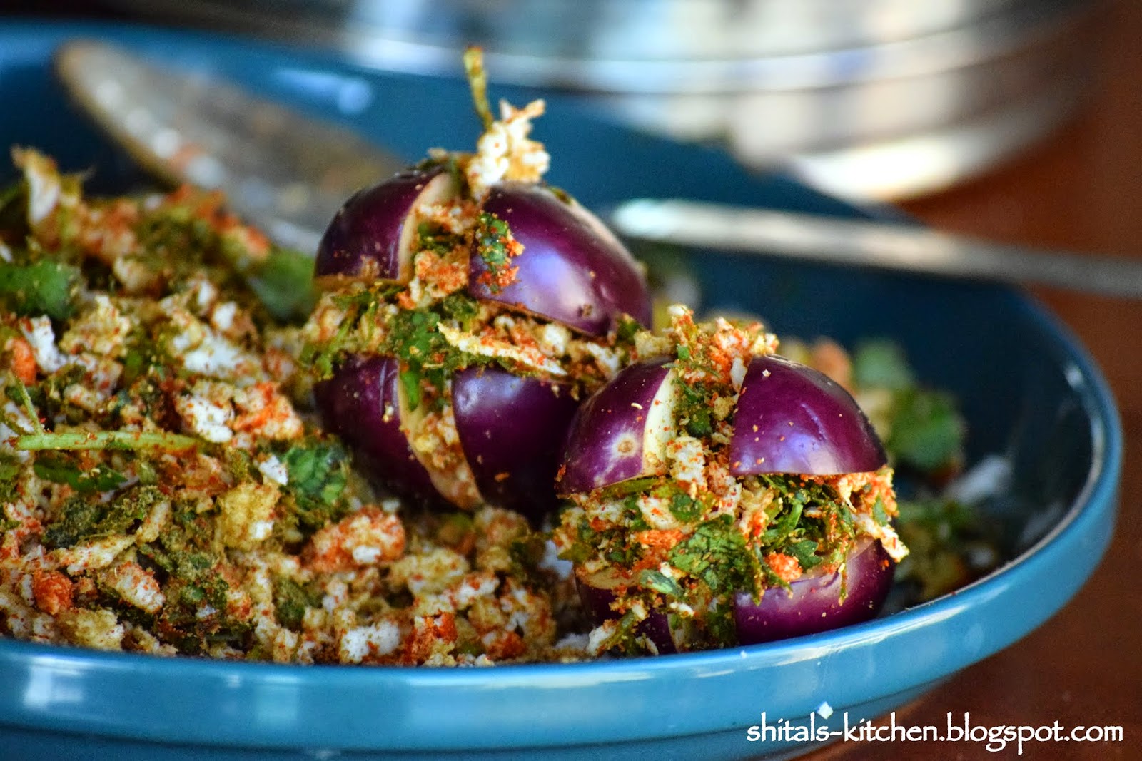 Shital's-Kitchen: Undhiyu