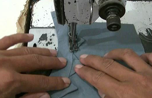 tutorial menjahit blouse model leher bundar membentuk bunga matahari