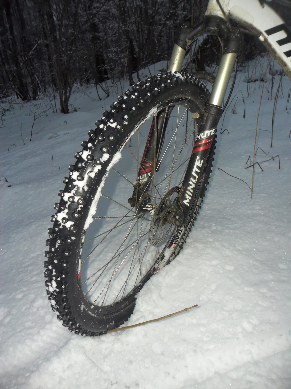 Блог дзенствующего линуксоида: Зимняя велорезина Schwalbe Ice Spiker ...