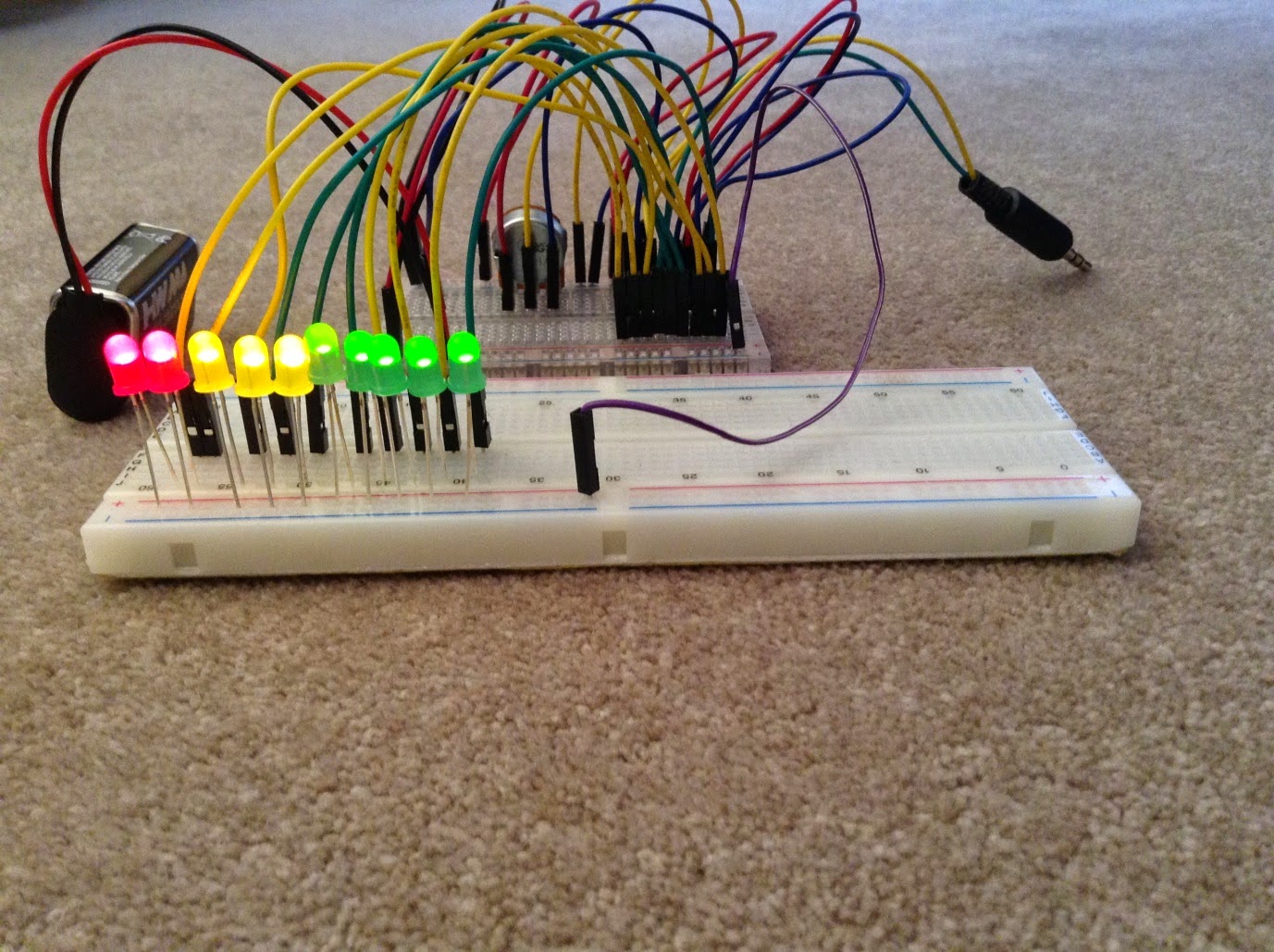 Electronics Blog.: LED Vu meter circuit using breadboard and LM3916 ...