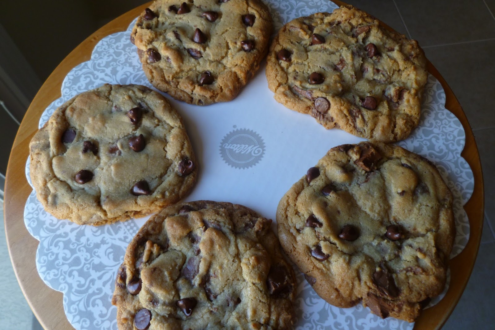 The Pastry Chef's Baking: Gooey Chocolate Chip Cookies from The Bon ...