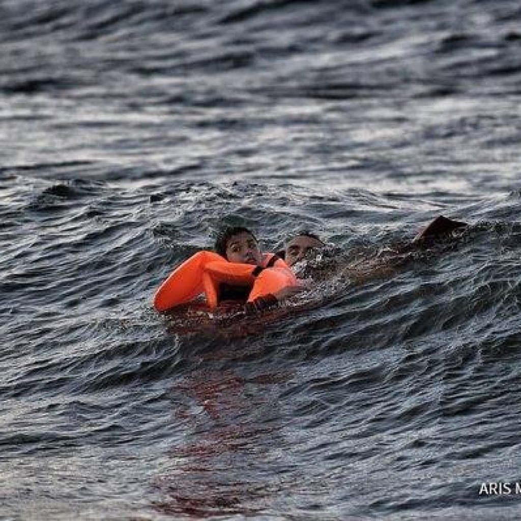 Κελλιανός: In prima linea per i migranti: gli scatti di Aris Messinis ...