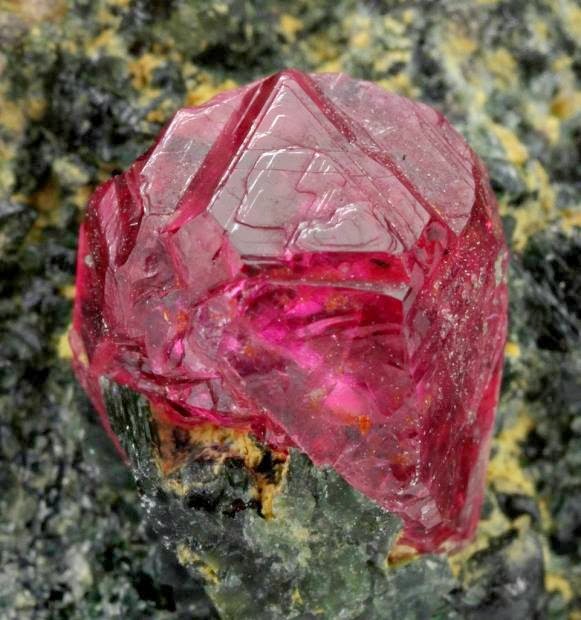 Quartz & Matrix Types Stone