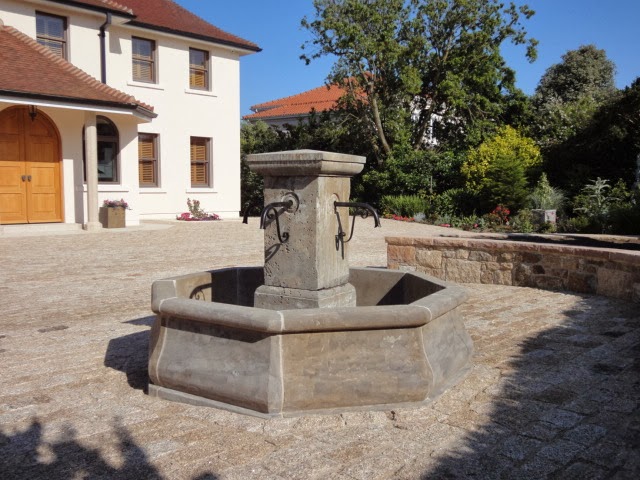 FRENCH FOUNTAINS: French Fountains carved from natural stone