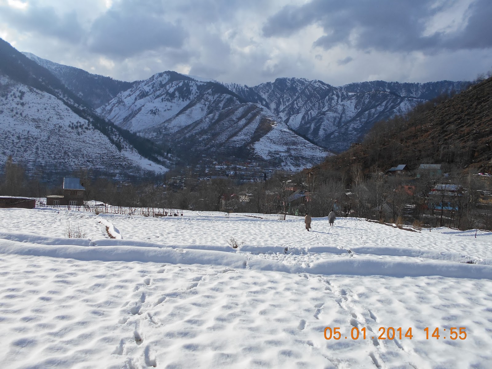 Beauty Of Kashmir "PARADISE ON EARTH": Latest Pics from Banihal Railway ...