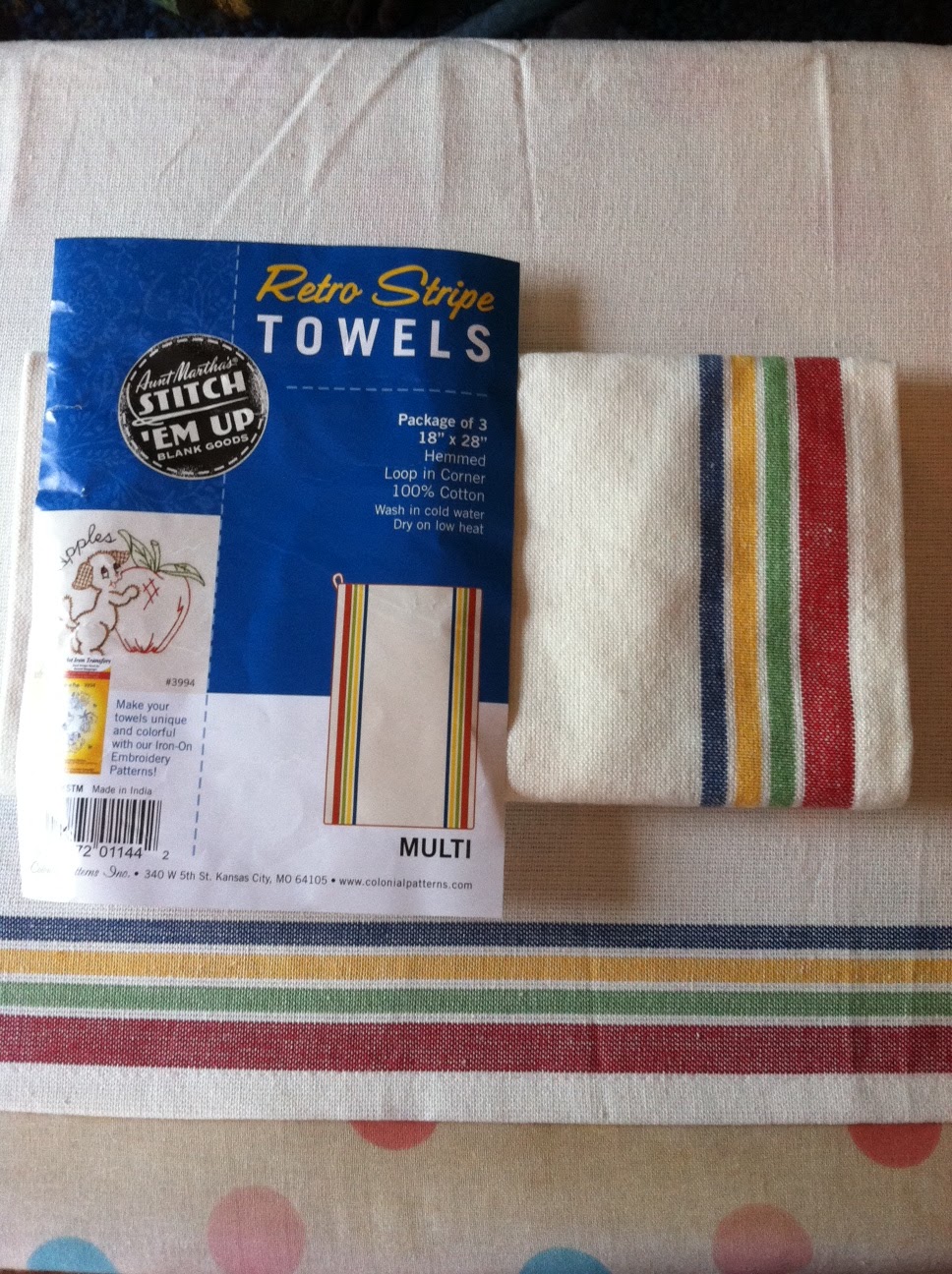 Cook It, Clean It, Make It Fun: Adorable Retro Kitchen Towels