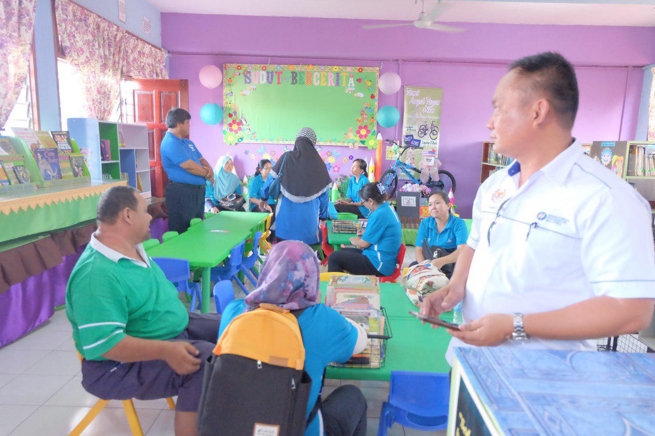 SK PEKAN KENINGAU: Aktiviti lawatan Penanda Aras EKSA & PA 21 dari SK. Sook