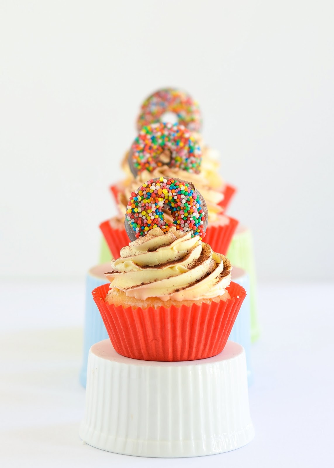 Officially 21 /-/ Fat kid birthday cupcakes for a Fat kid party. | The ...