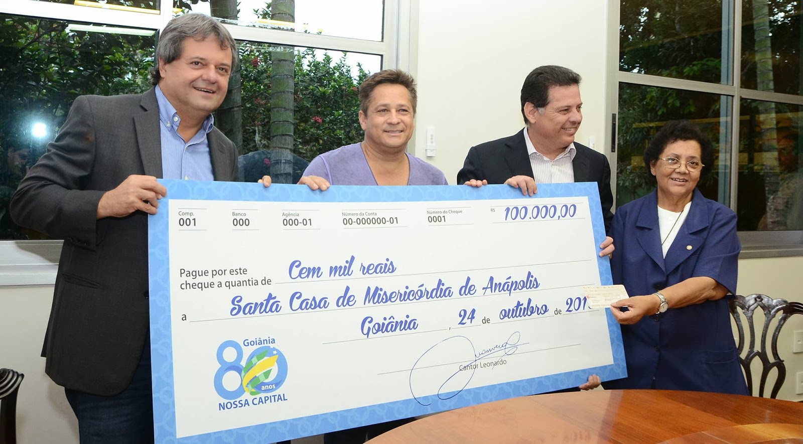 BLOG DO CLEUBER CARLOS: Cantor Leonardo Doa 100 Mil Reais Para Hospital ... BLOG DO CLEUBER CARLOS: Cantor Leonardo Doa 100 Mil Reais Para Hospital ...