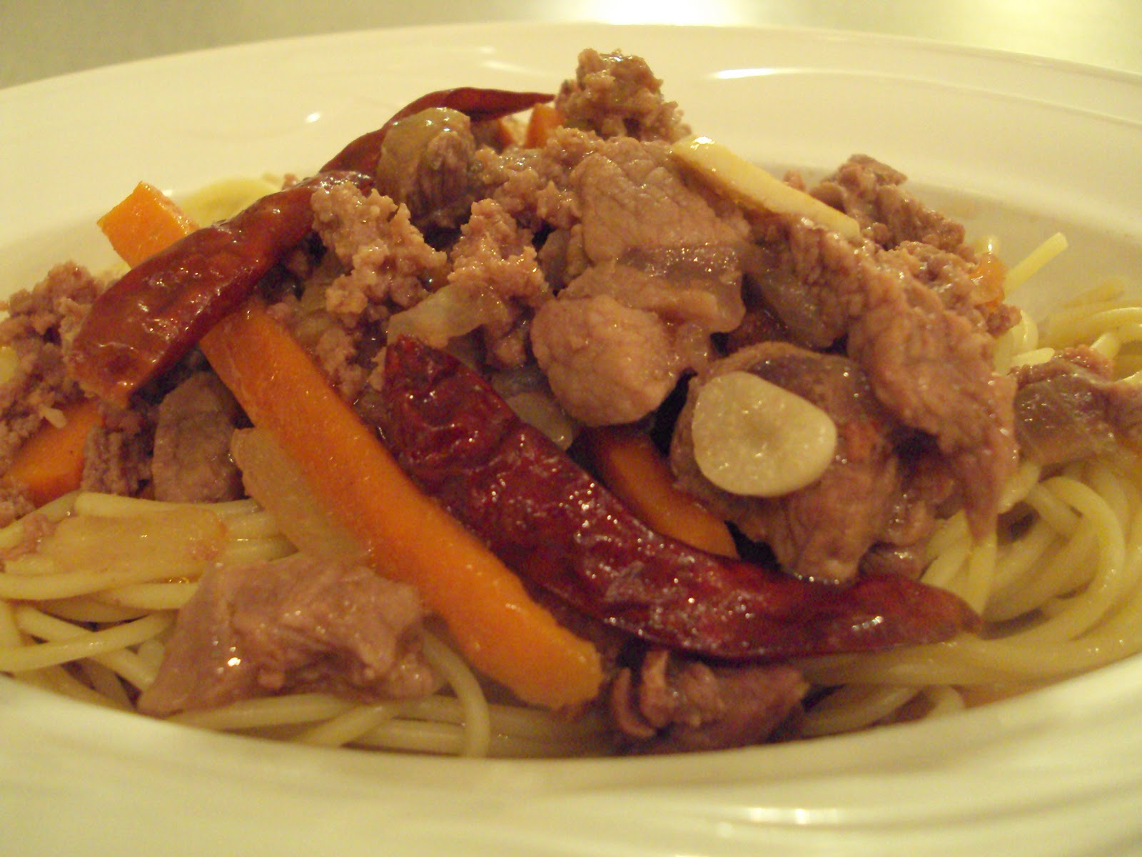 CHINESE BEEF SPAGHETTI