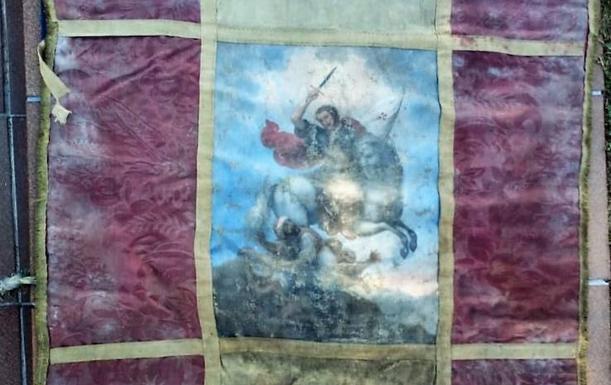 Las pinturas que adornan el pendón son óleos y se quiere evitar que se ...