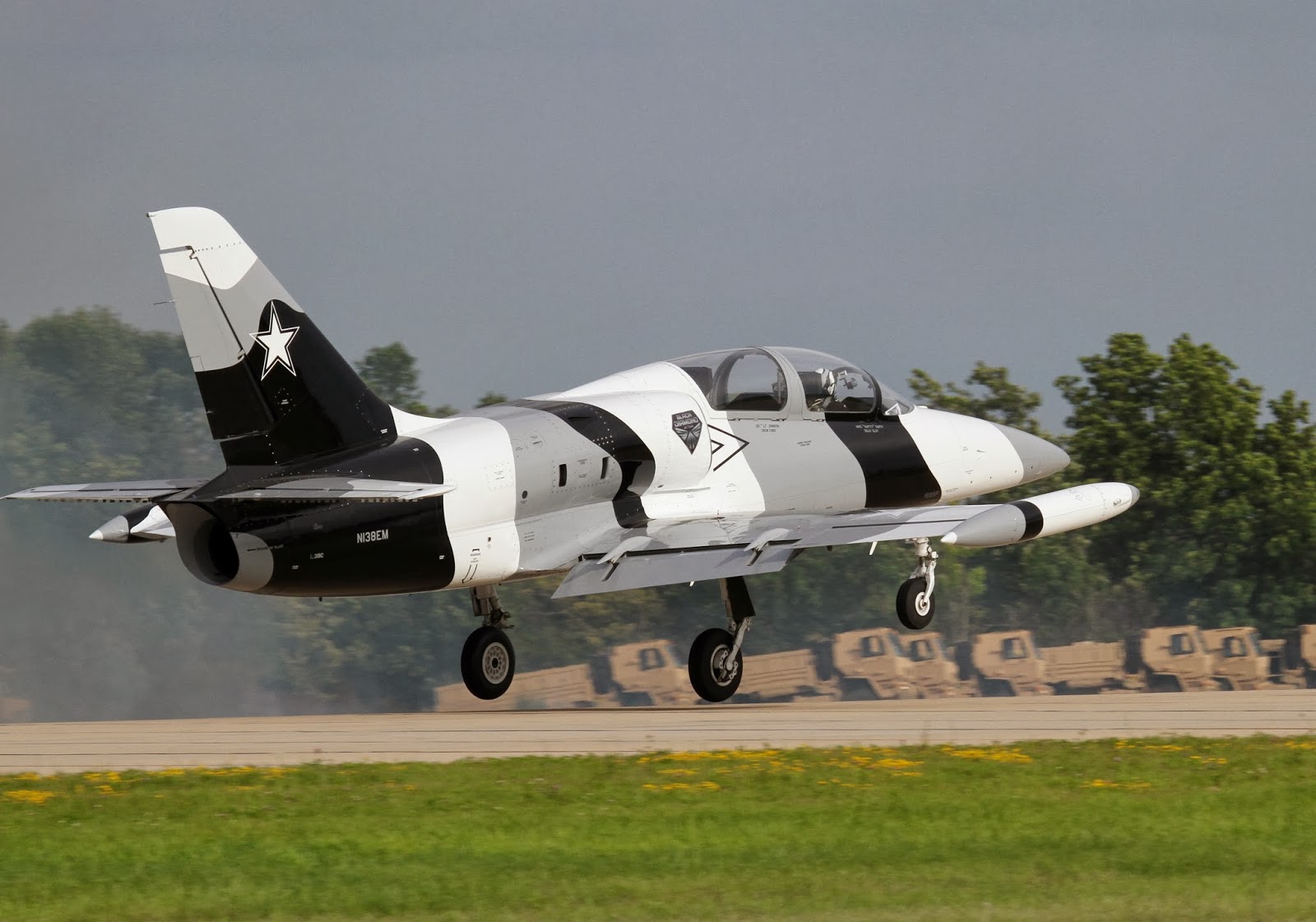 The Aero Experience: EAA AirVenture Oshkosh 2013: L-39 Albatross Is the ...
