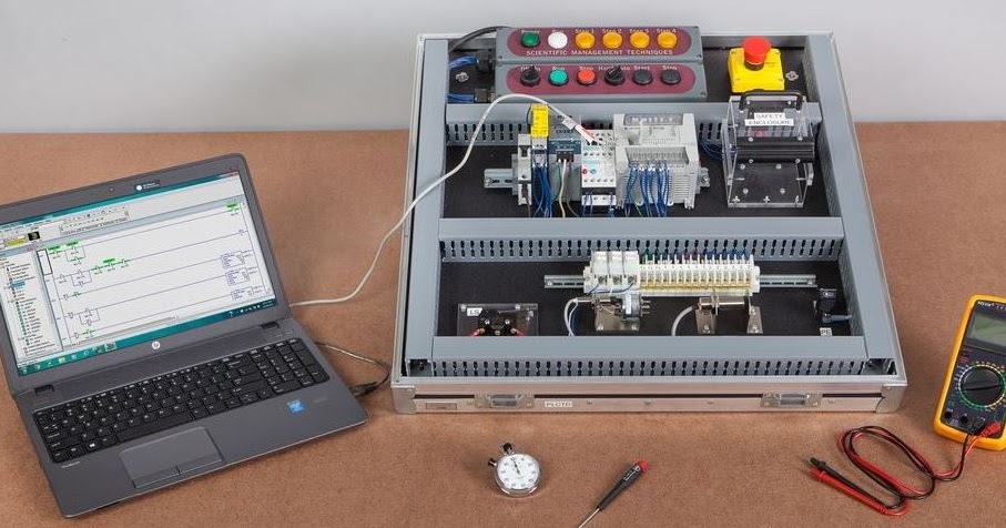 PLC (Programable Logic Control)