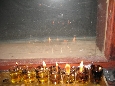 Shiloh Musings: Where do You Light Your Chanukiya, Chanuka Menorah?